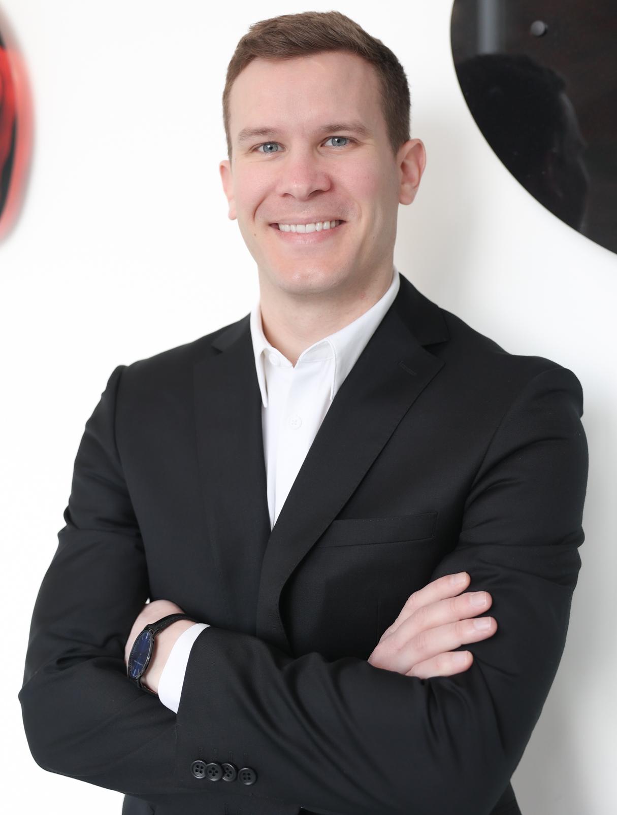 About | Daniel McAleer | Sun Life
